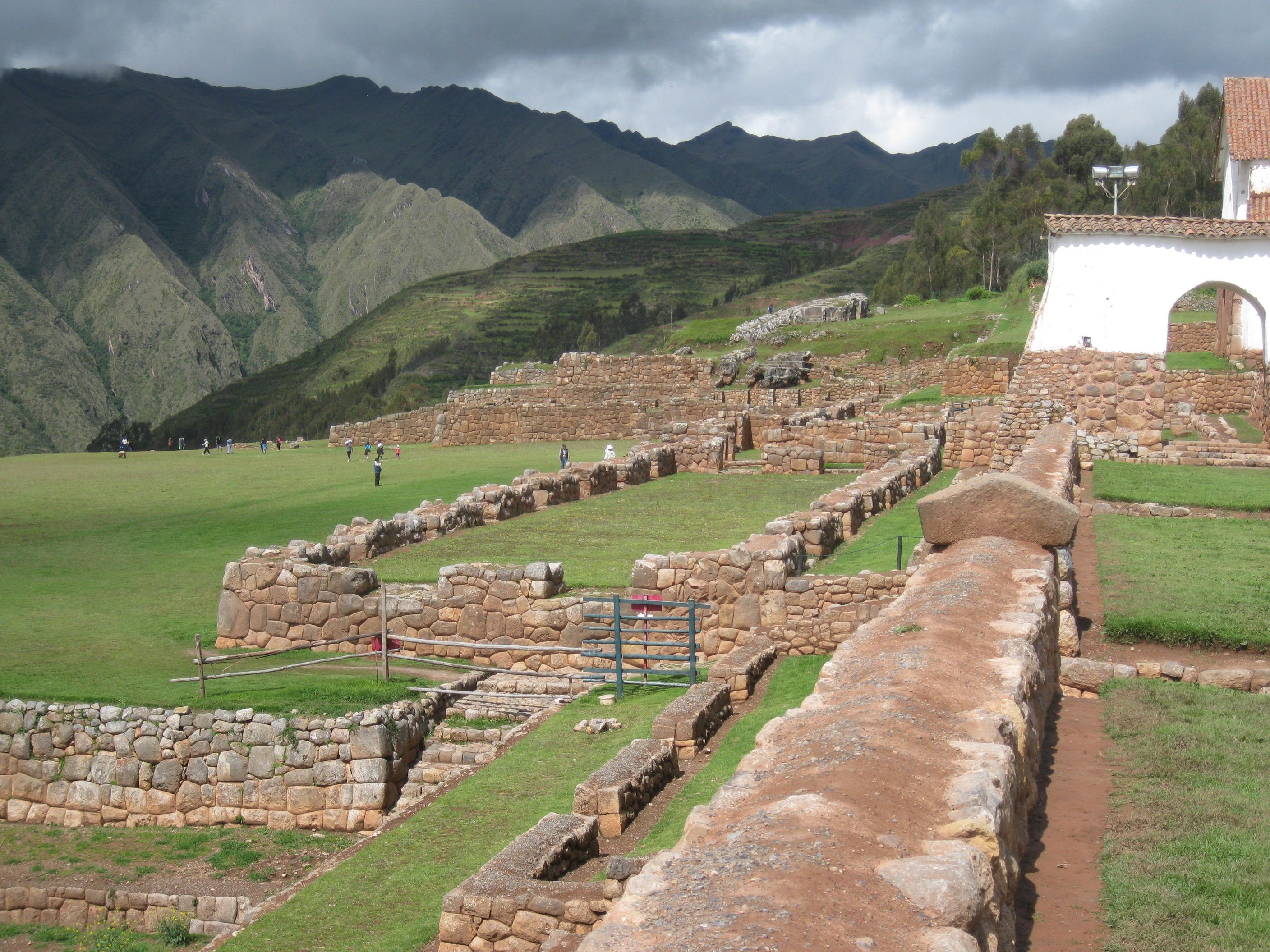 Inca Structures In Peru Inca Wall In Machu Picchu, Peru, South
